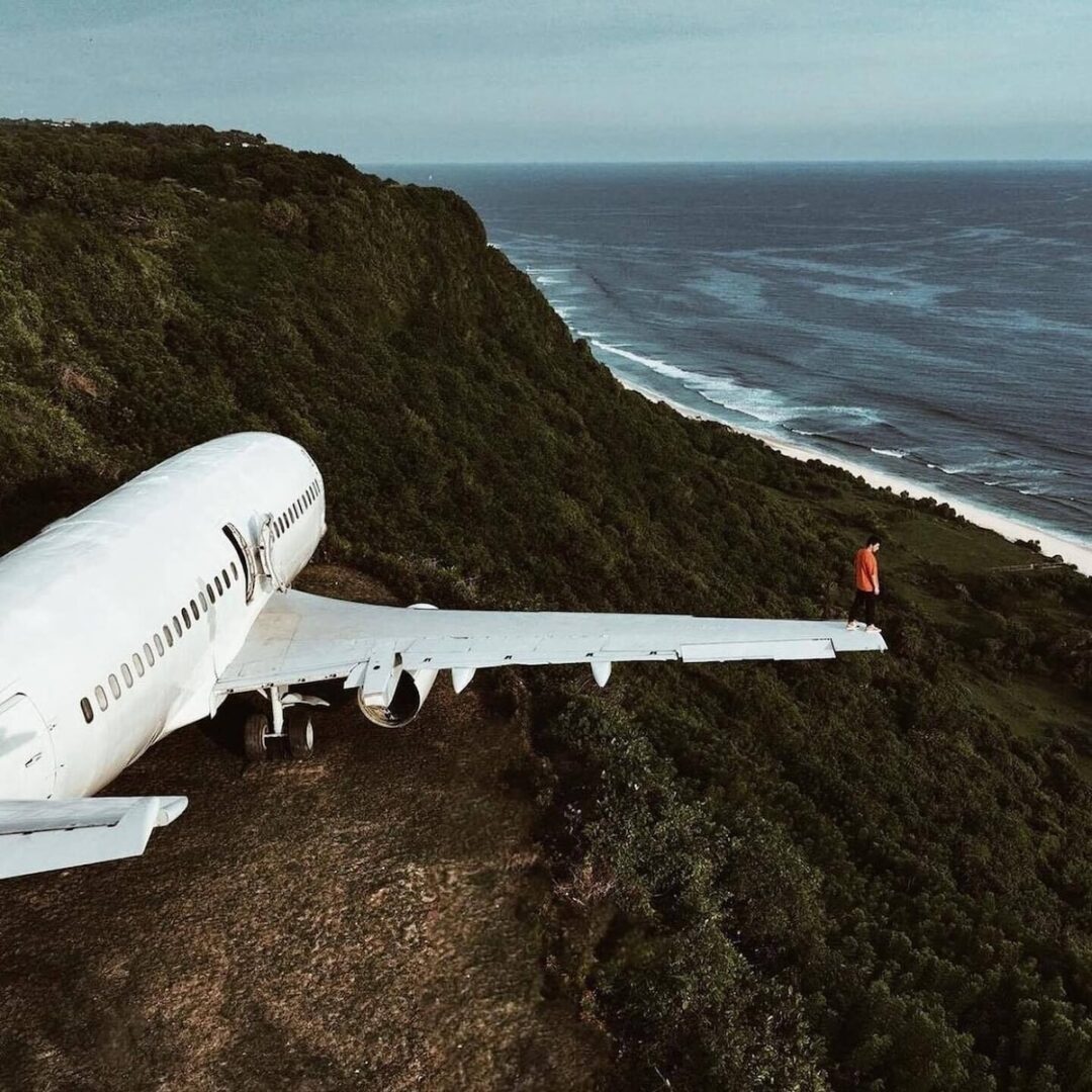 Imagine a Romantic Vacation With Your Date to This Luxury Private Jet ...