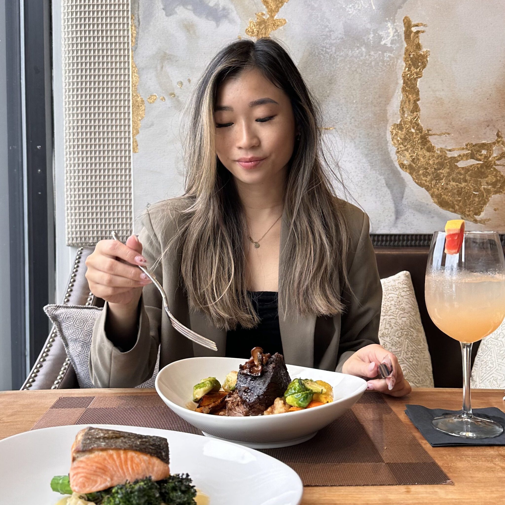 Dine With a View of Toronto at Stratus, “The Restaurant Above" - datenight