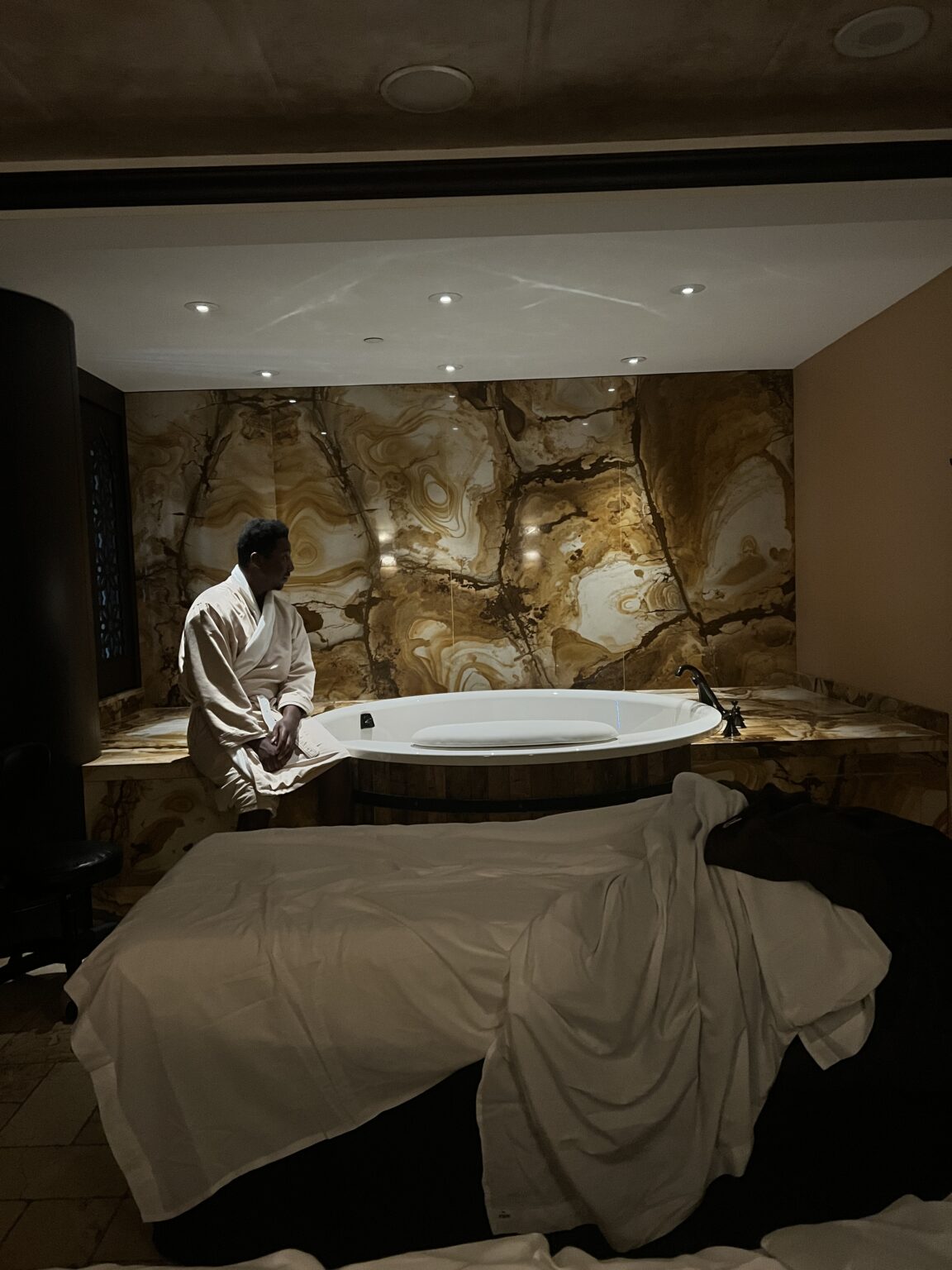 These Are Toronto's Best Places for a Relaxing Spa Date - datenight